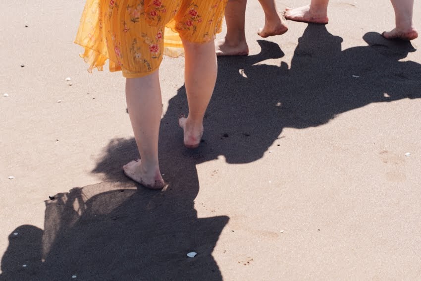 Feeling it all – Why barefoot walking is full of life lessons – WanderWomen
